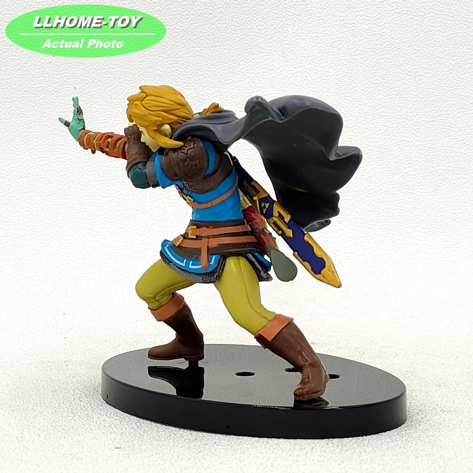 Game The Legend of Zelda: Skyward Sword Resist Link Master Sword Figure ...