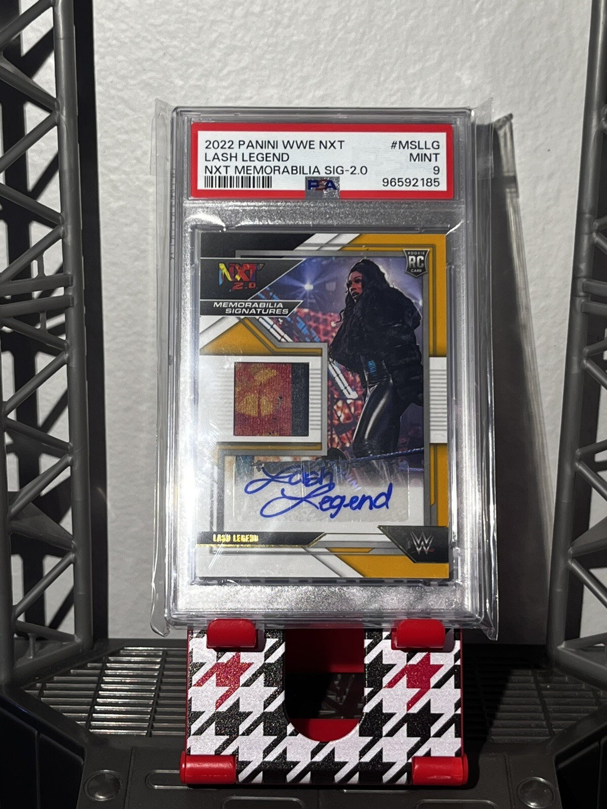 PSA 9 Lash Legend 2022 Panini NXT 2.0 WWE Mem Signatures GOLD 7/10 RC ...