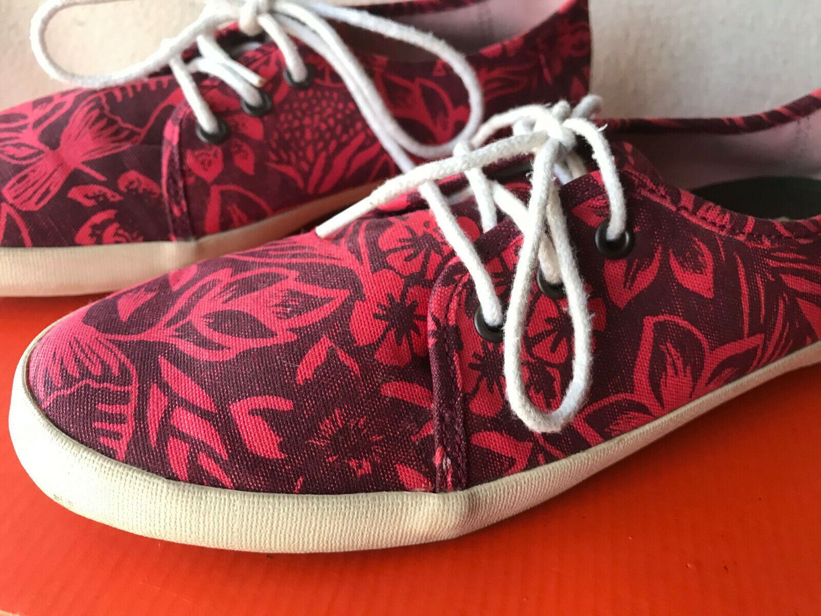 VANS Surf Sliders SF Red Floral 3-Eye Beach Boat Skat… - Gem