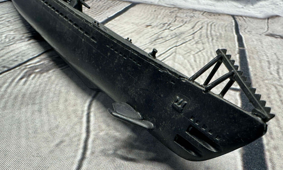 Aurora FF German Wolfpack U-Boat 716 MODEL PLASTIC 1961 1/600 SCALE | eBay