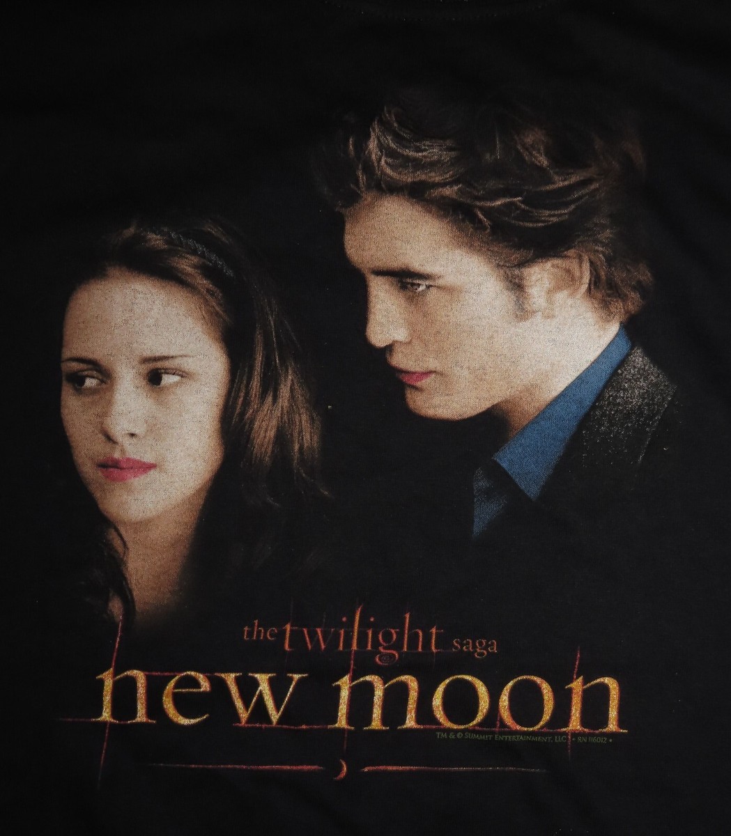 Robert Pattinson And Kristen Stewart New Moon Poster
