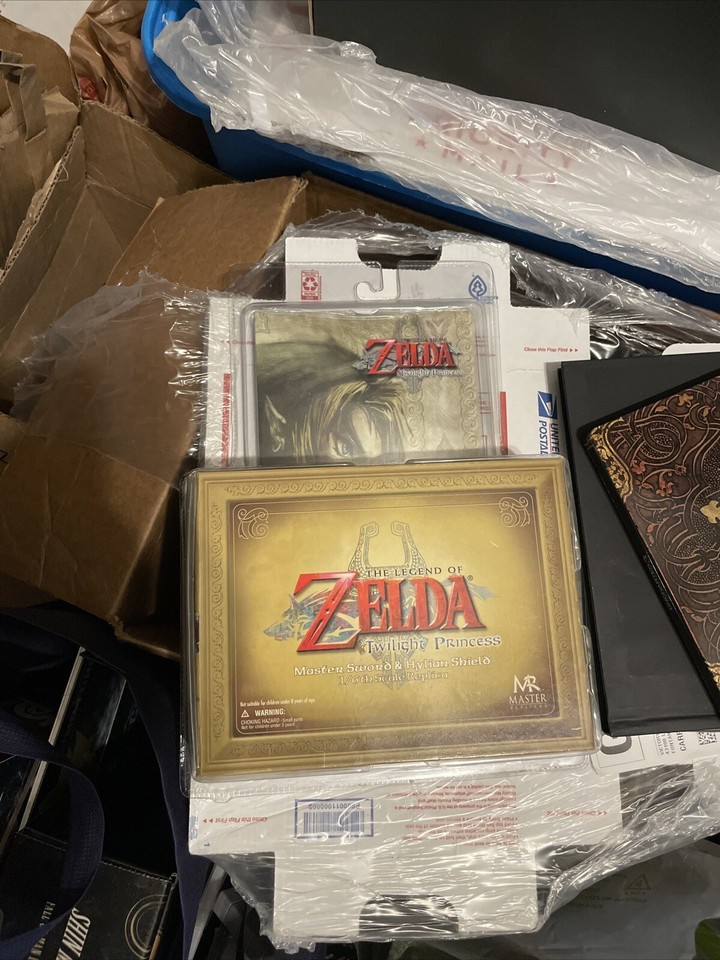 Legend of Zelda Twilight Princess Master Sword Shield 1/6 Scale Replica ...