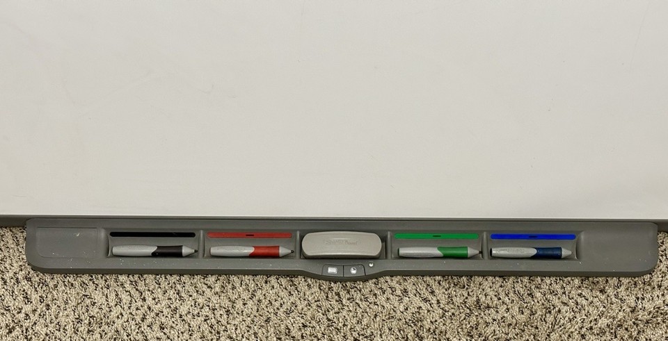 SMART Board SB680 77" Interactive Whiteboard In Great Condition Pens ...