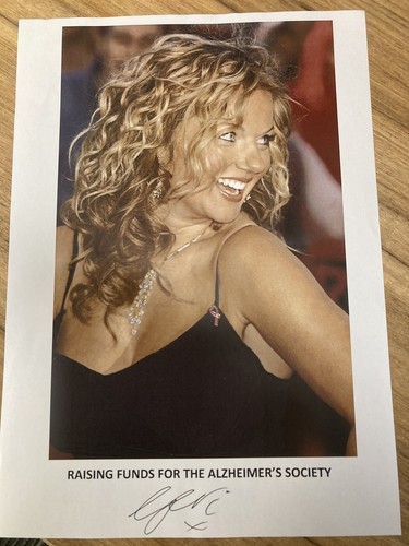 GERI HALLIWELL HORNER GINGER SPICE GIRLS HAND SIGNED AUTOGRAPH A4 SIZE ...