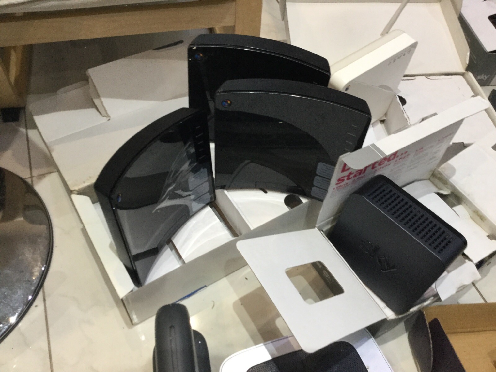 Bulk Lot Of Wifi Broadband Routers Can Be Used As Extenders Or Switches ...