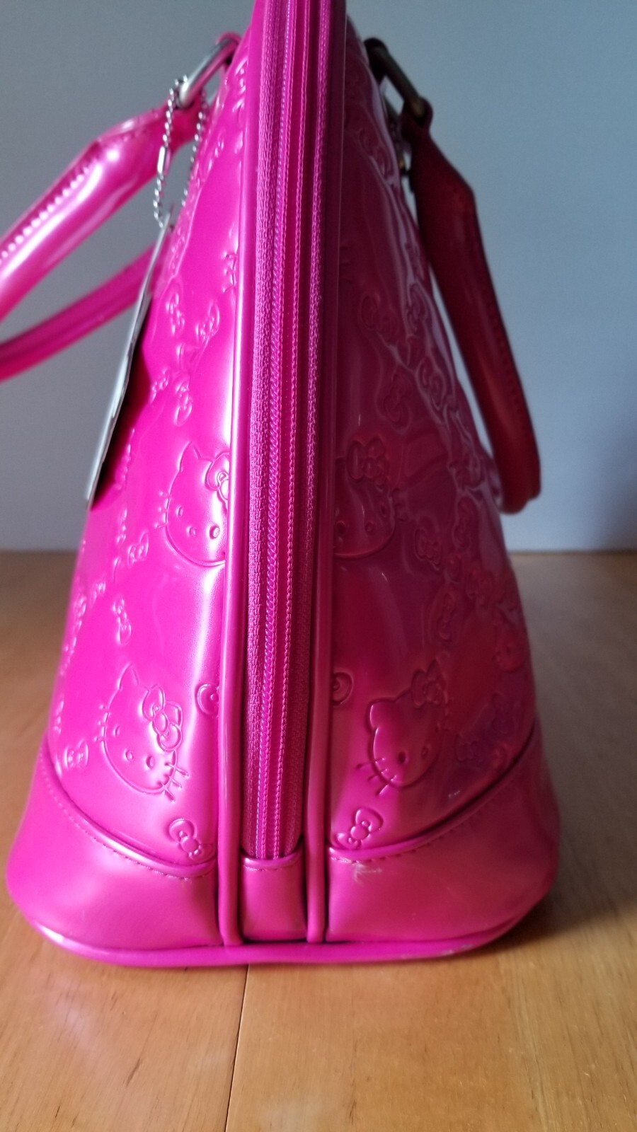 Loungefly Hello Kitty Hot Pink Embossed Purse Large D… - Gem