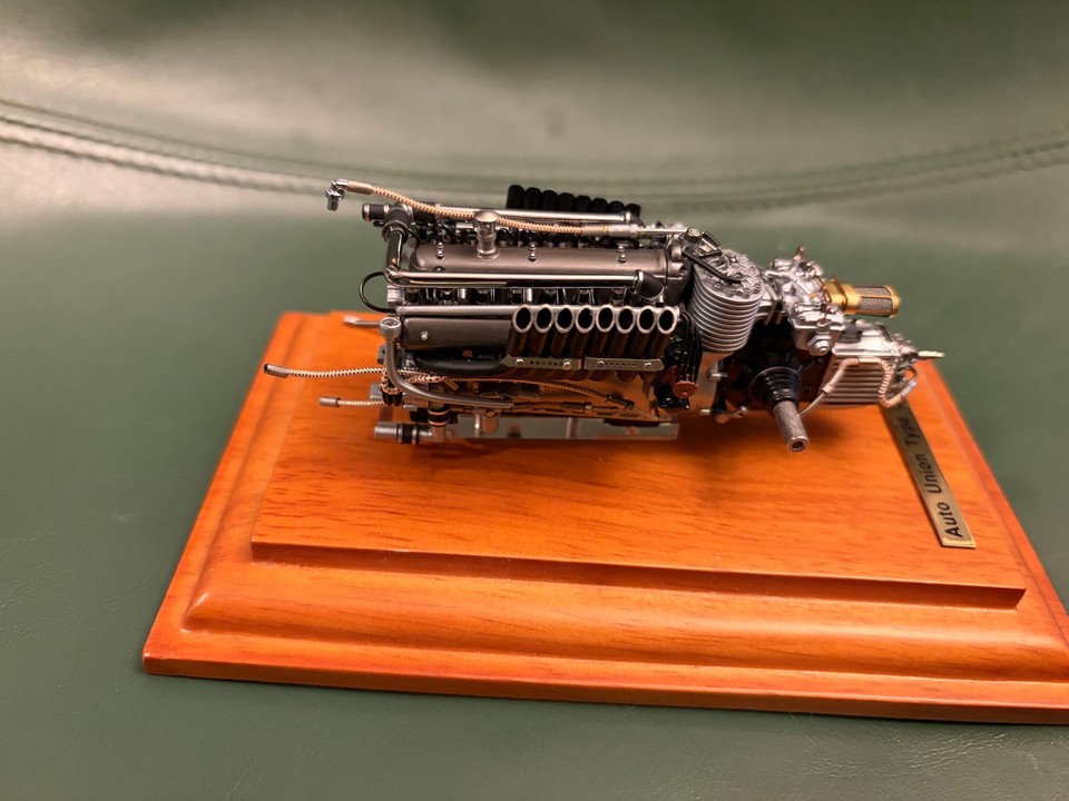 CMC 1/18 Auto Union Type C 1936-1937 Motor Engine Model | eBay