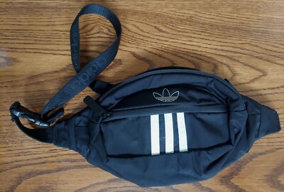 Adidas Fanny Pack RN 90288 2-Pockets Keychain Holder Adjustable Strap ...