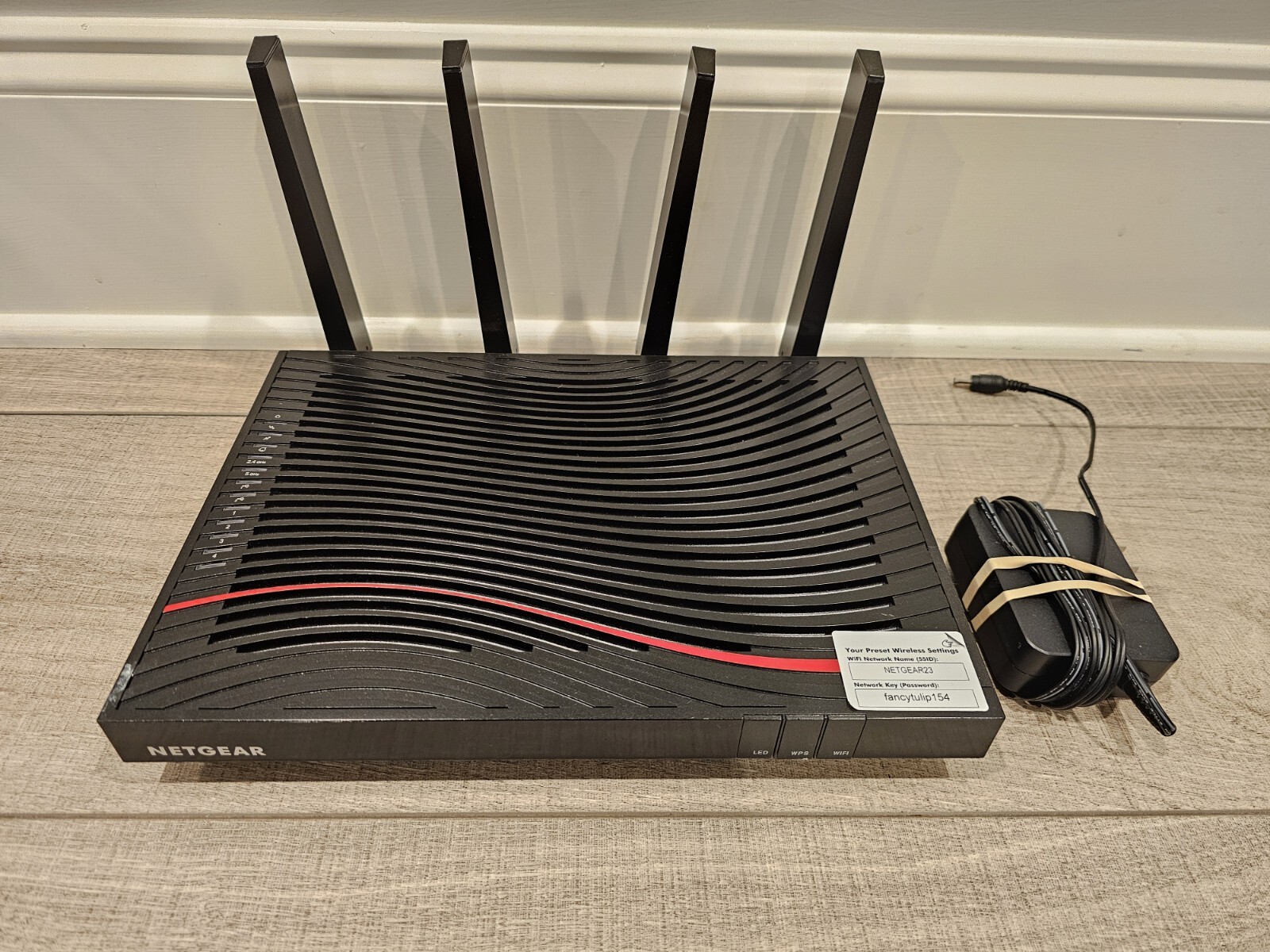 Netgear C7800 Nighthawk X4S AC3200 WiFi Cable Modem Router DOCSIS 3.1 ...