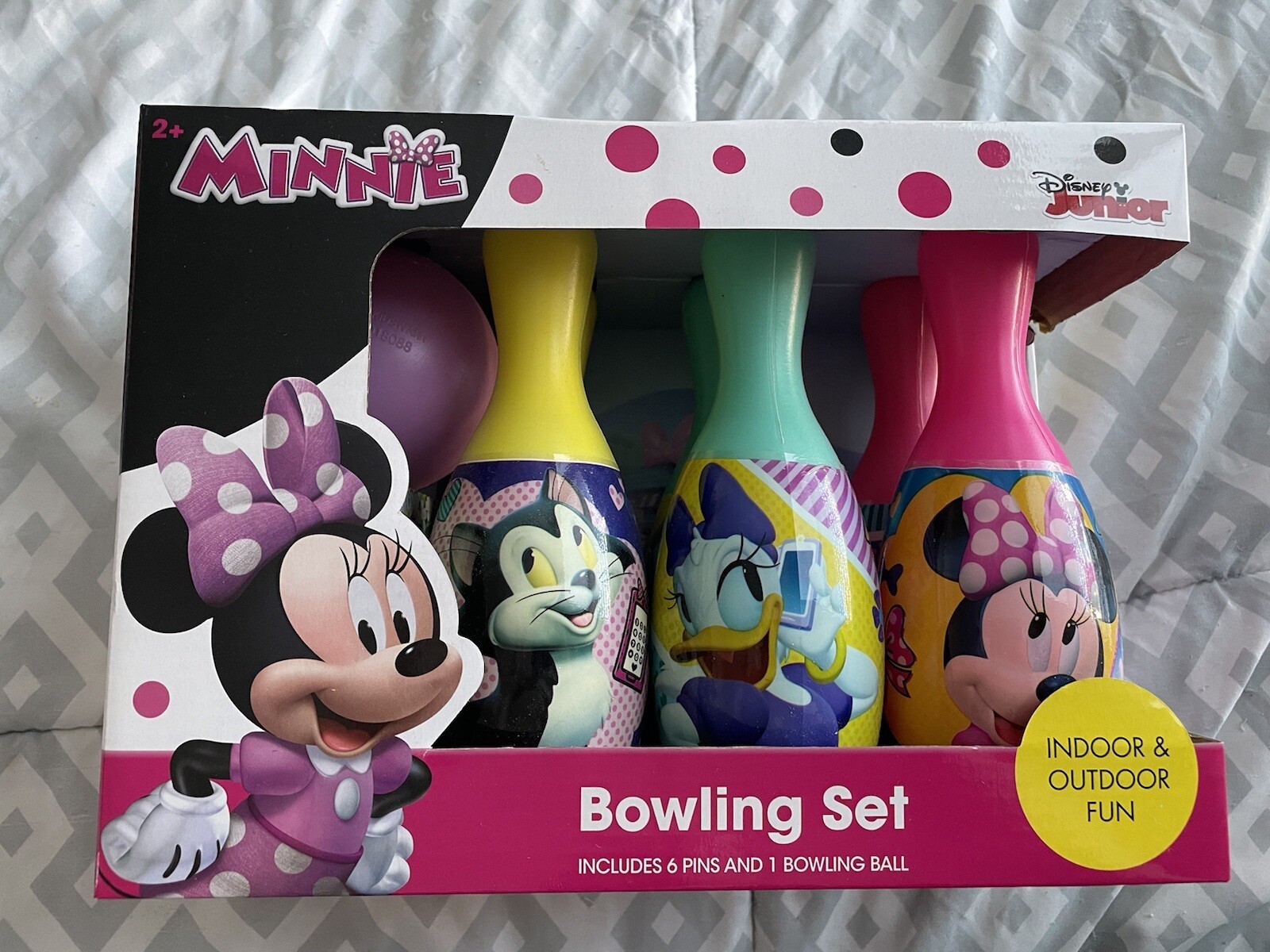 Disney Jr. Minnie Mouse BOWLING SET 6 Pins 1 Bowling Ball Indoor ...