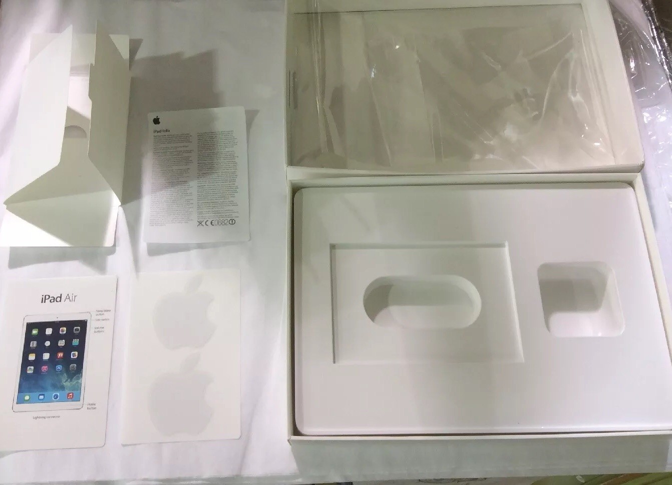 *EMPTY BOX* Apple iPad Air WiFi 16B Silver MD788LL/A With Sticker ...
