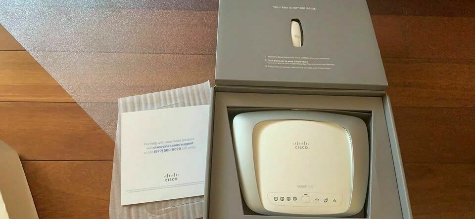 Cisco Valet Plus 300 Mbps 4-Port Gigabit Wireless N Router (M20-RM ...