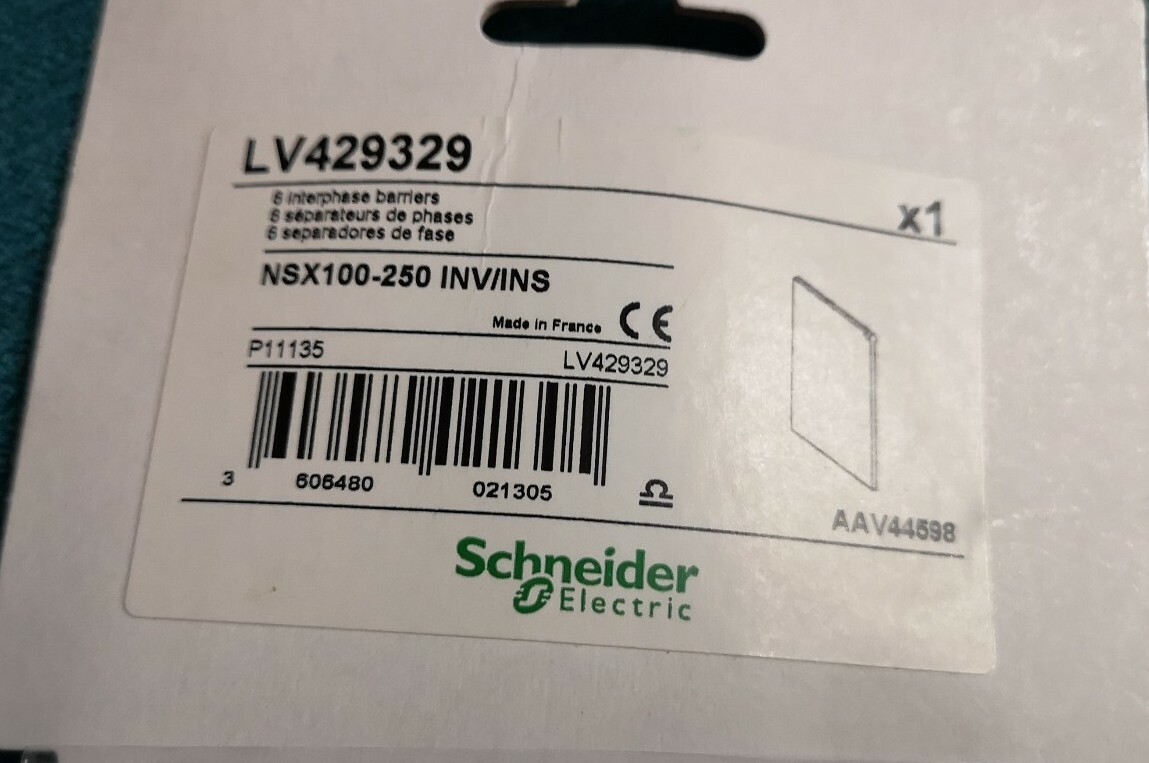 Schneider Electric Interphase barriers separation for circuit breaker ...