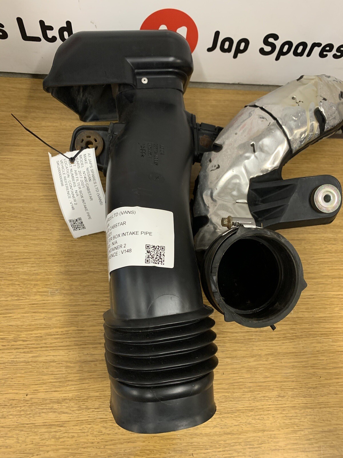 Nissan NT400 Cabstar 2017-2021 3.0 Diesel ZD30 Air Filter Box Intake ...