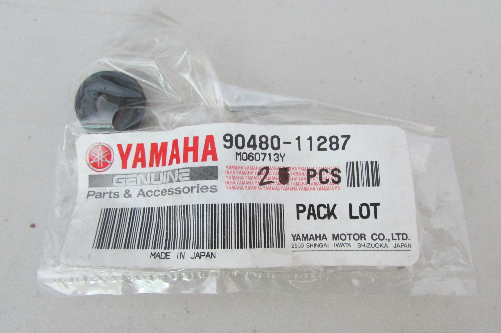 NOS YAMAHA RUBBER GROMMET CYLINDER HEAD FJ FZ YX 600 RADIAN 90480-11287 ...