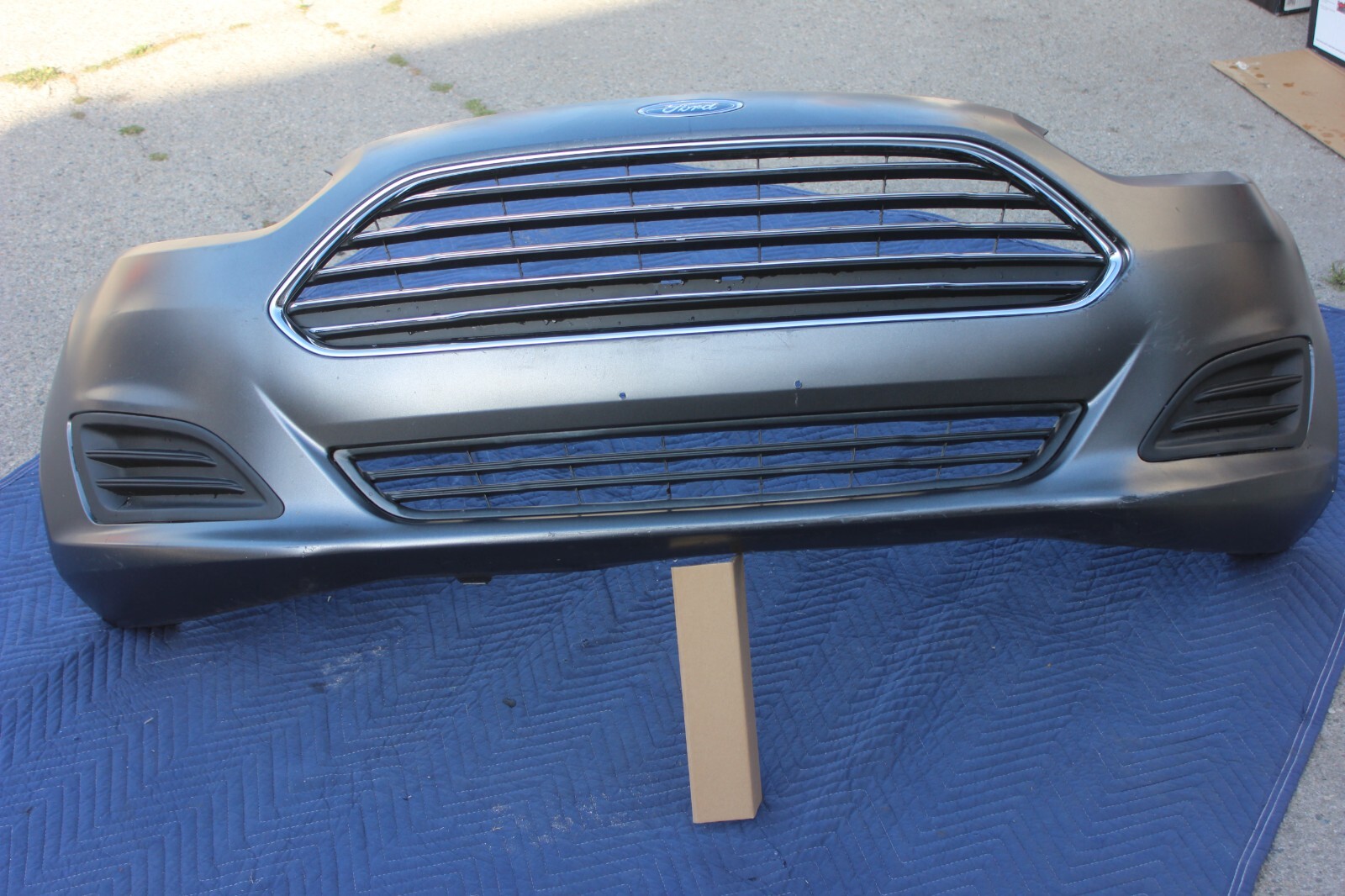 2014-2019 Ford Fiesta Front Bumper Grill Assembly Genuine Factory OEM ...