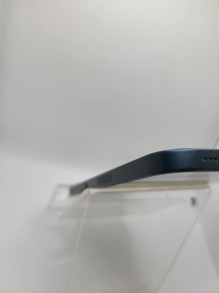 Apple iPhone 13 A2482 UNLOCKED Any Carrier Black 128GB iOS 26.2 | eBay