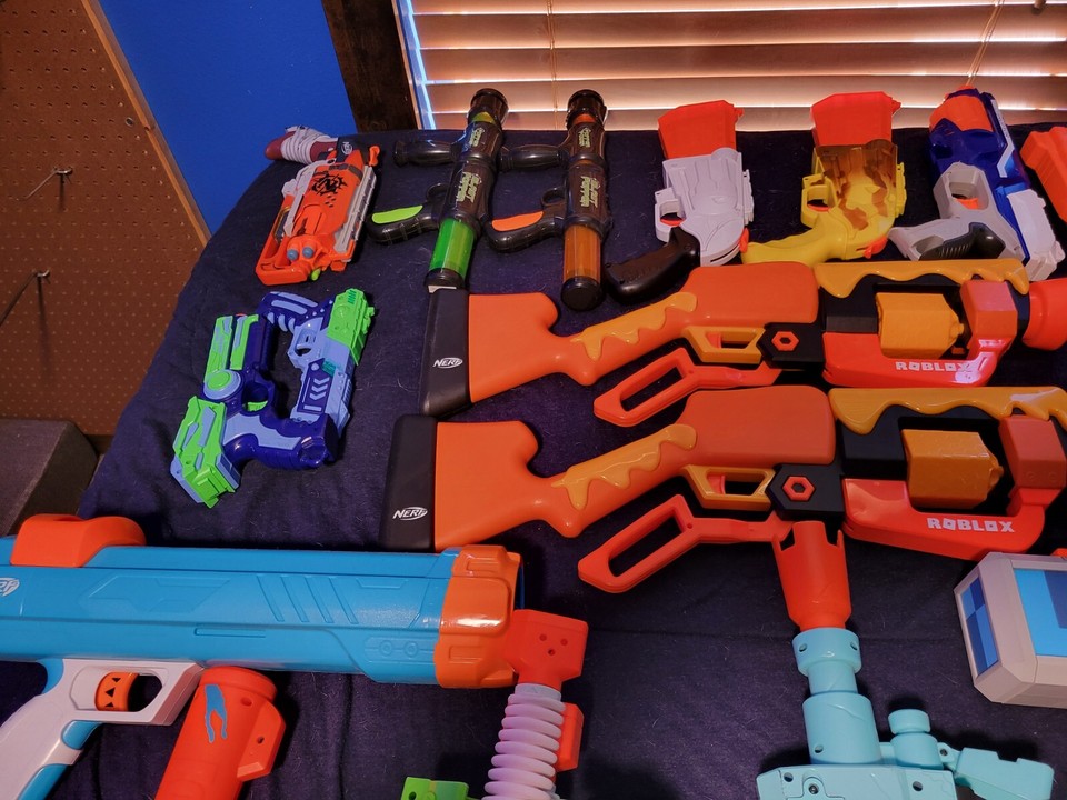 Nerf Gun Lot 24 Guns +ammo+extra's | eBay