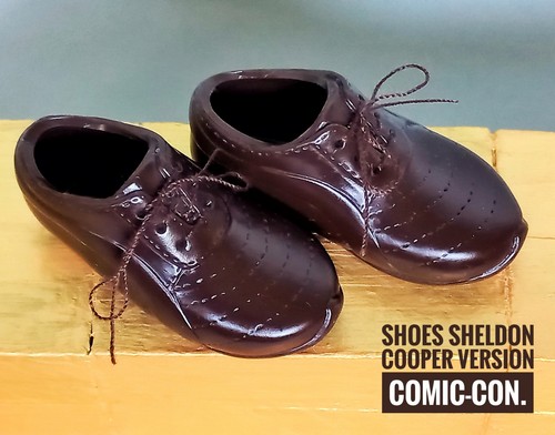 Big Bang Theory SHOES Sheldon Cooper Tonner Version Comic-Con San Diego ...