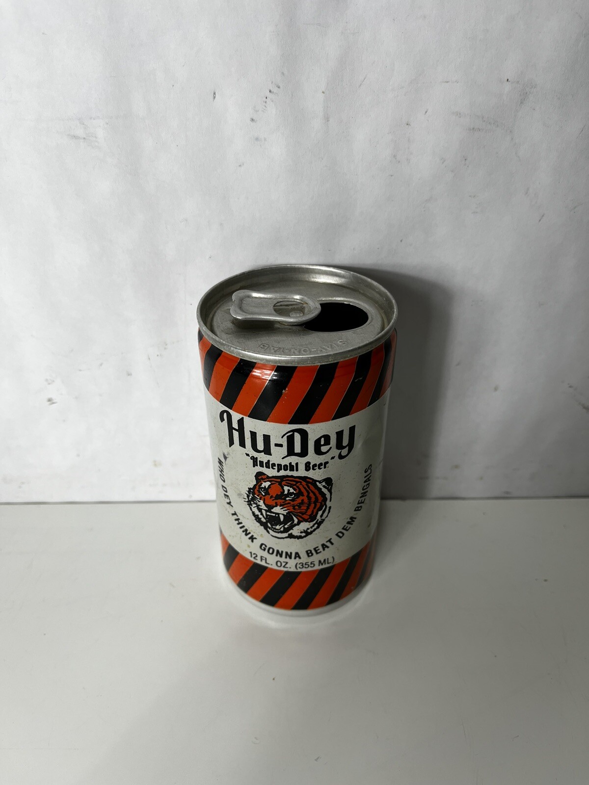 CINCINNATI HU DEY BENGALS "Hudepohl Beer 12oz. Aluminum pull tab BEER ...