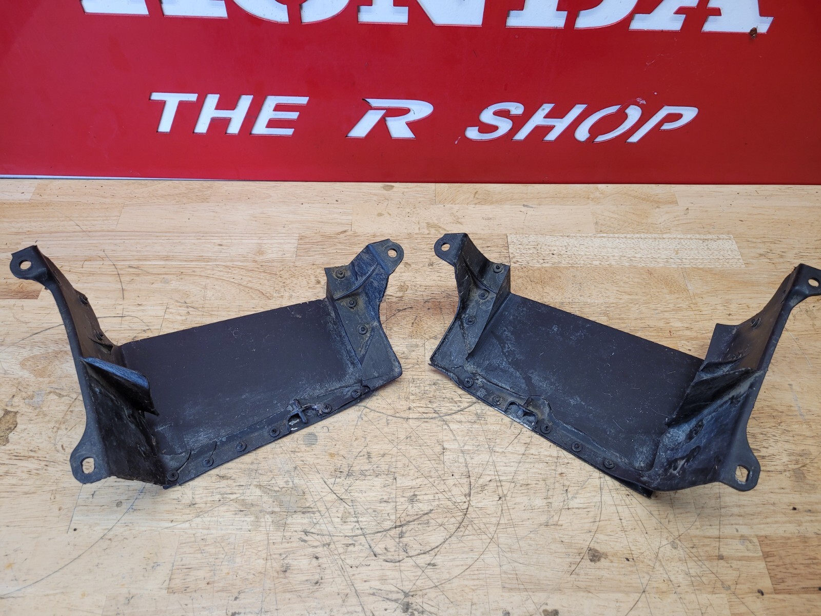Honda TRX 250R OEM 1986 1987 OMF Radiator SHROUDS **NICE** TRX250R 1988 ...