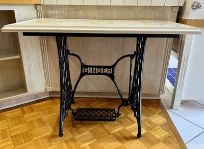 Furniture - Cast Urn Sewing Machine Base