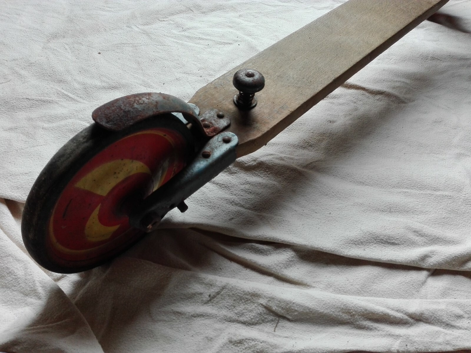 Alter Kinderroller - Holzroller - Hausser Olympia - Tretroller ...
