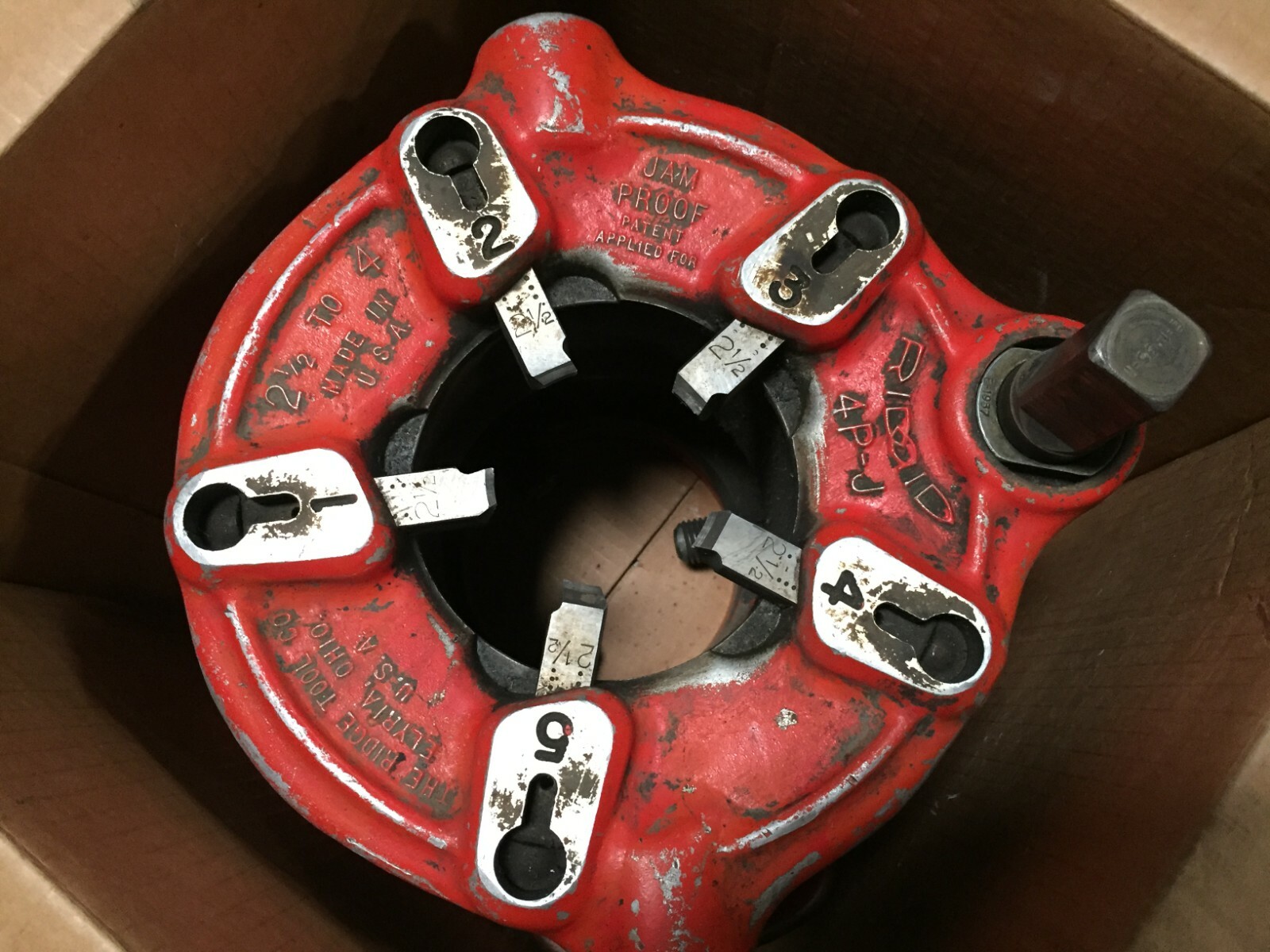 RIGID 4-P The receding geared threader is designed to thread 2½" to 4 ...