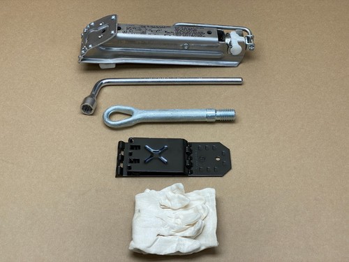 2011-2013 MERCEDES E350 WAGON EMERGENCY SPARE TIRE JACK & TOOL KIT OEM ...