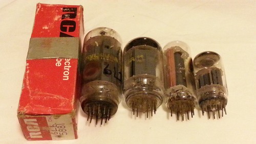 Vacuum Tubes - 4 of 6AU6, 2 each of 6EW6, 6GH8, 6HF8 + 11 more Tested ...