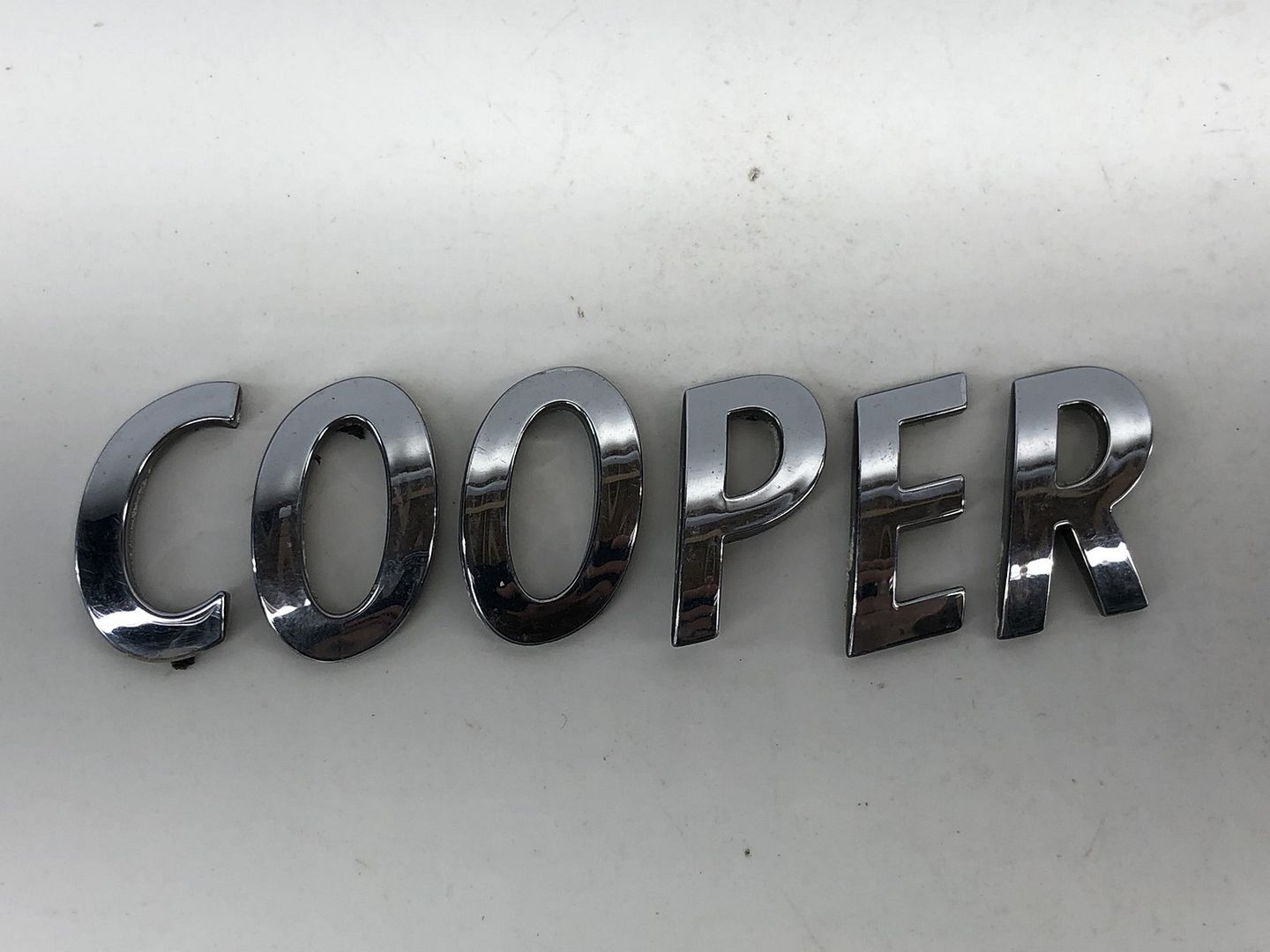 11-20 MINI COOPER COUNTRYMAN REAR TRUNK LID LOGO NAMEPLATE EMBLEM OEM ...