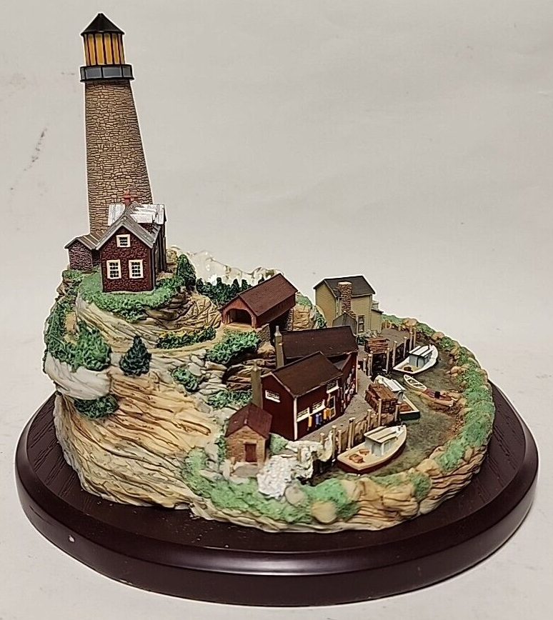 2003 Lenox Lighthouse Collection "Light at Lobster Point" Ogunquit ...