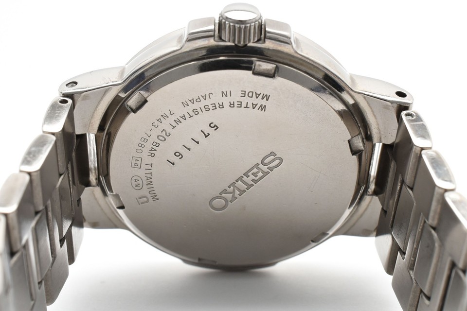 SEIKO 7N43-7B80 Titanium Watch Navy Dial Vintage Quartz Watch Japan ...