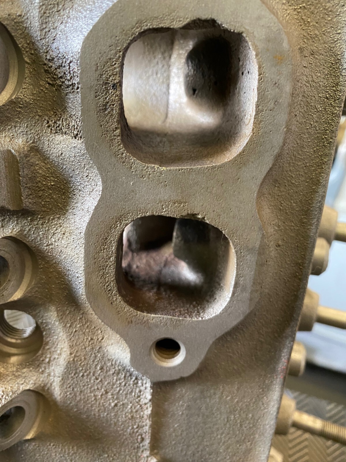 1964 Chevy SBC Power Pack Small Block 327 283 GM 3795896 Cylinder Head ...