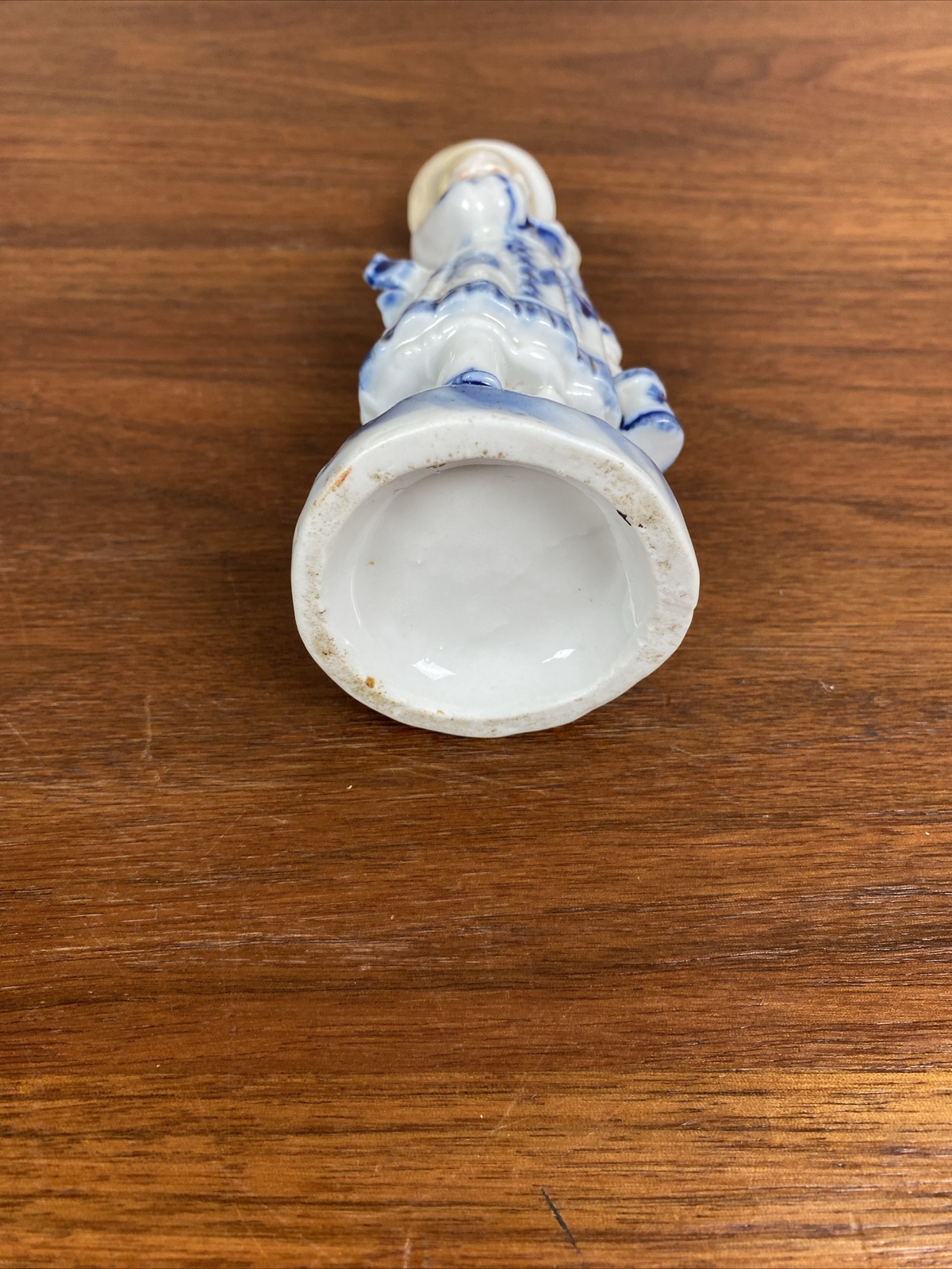 Unmarked Vintage Blue White Porcelain Victorian Shepherd Girl Bonnet ...