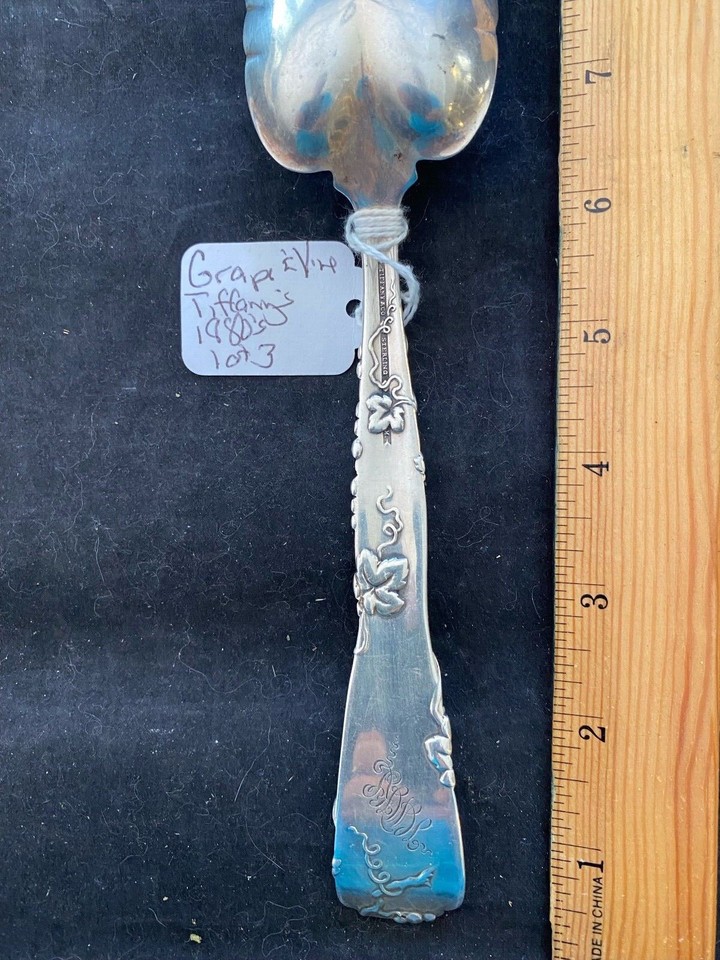 ANTIUE TIFFANY STERLING SILVER GRAPEVINE BERRY SPOON SCALLOPED SERVER ...