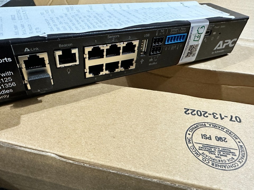 APC SCHNEIDER ELECTRIC NBRK0250 NETBOTZ RACK MONITOR 250 - BRAND NEW | eBay