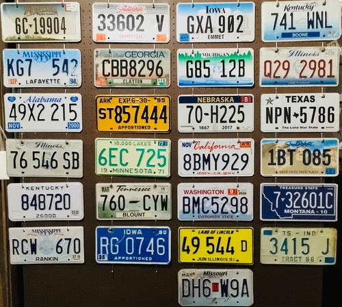 Large lot of 25 old colorful license plates - bulk - many states - low ...