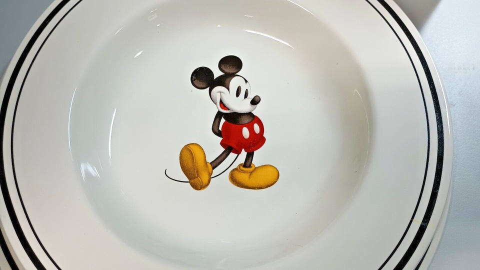 16pc Classic Mickey Disney Mickey Mouse Dinner Set - Plates and Cup ...