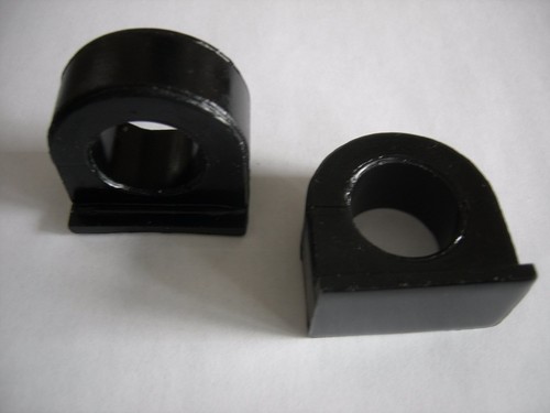 TR4 TR4A TR250 TR6 GT6 SPITFIRE POLY STEERING RACK MOUNT SET TO FRAME ...