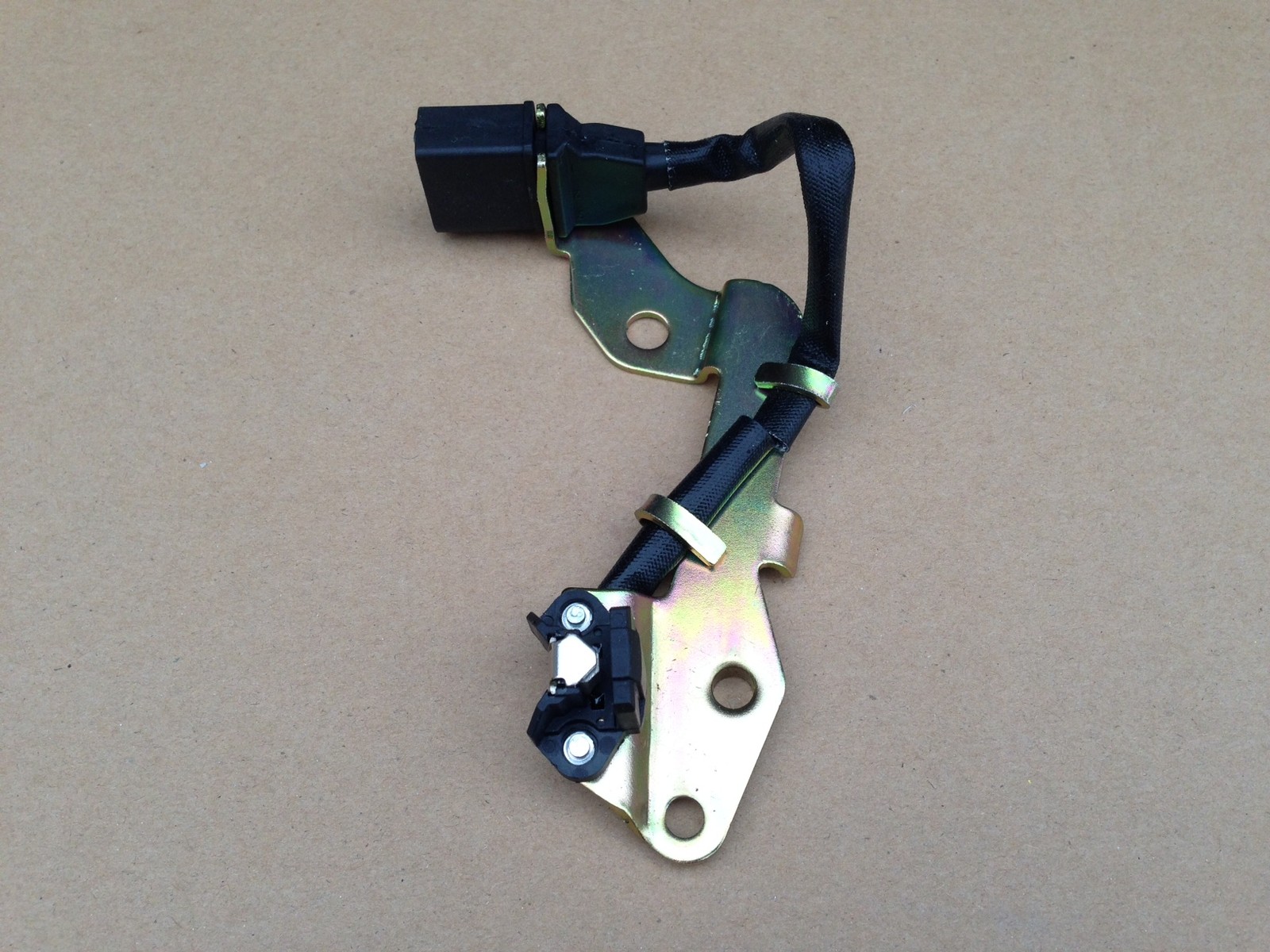 OEM# 06A905161B New OEM Replacement Camshaft Position Sensor | eBay