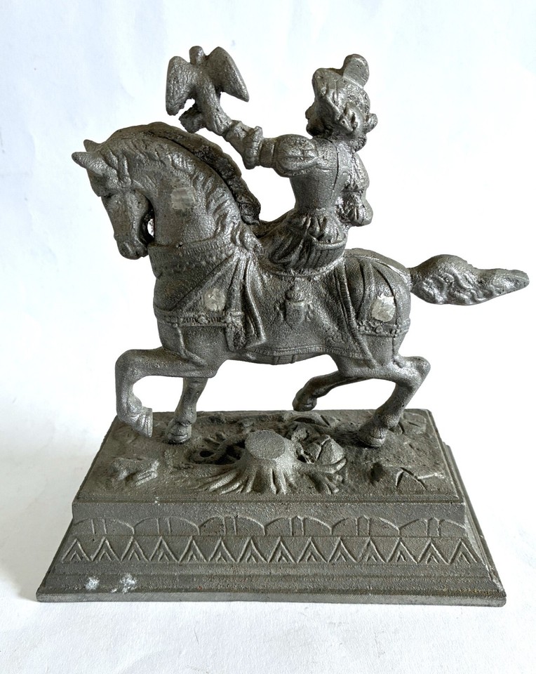 Zinc Casting Figure Classy Woman To Horse With Falke Decoration ...