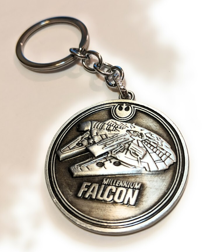 STAR WARS Millennium Falcon Convention metal Keychain collectible ...