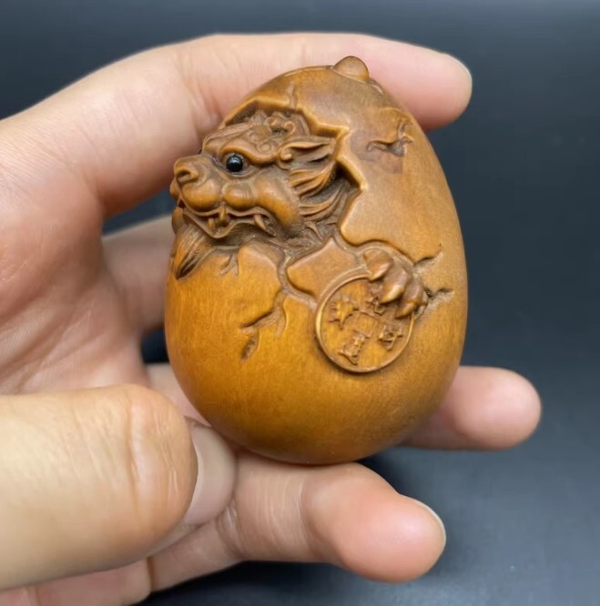 Vintage Japanese Netsuke Old Boxwood Carved Eggshell Pixiu Statue ...