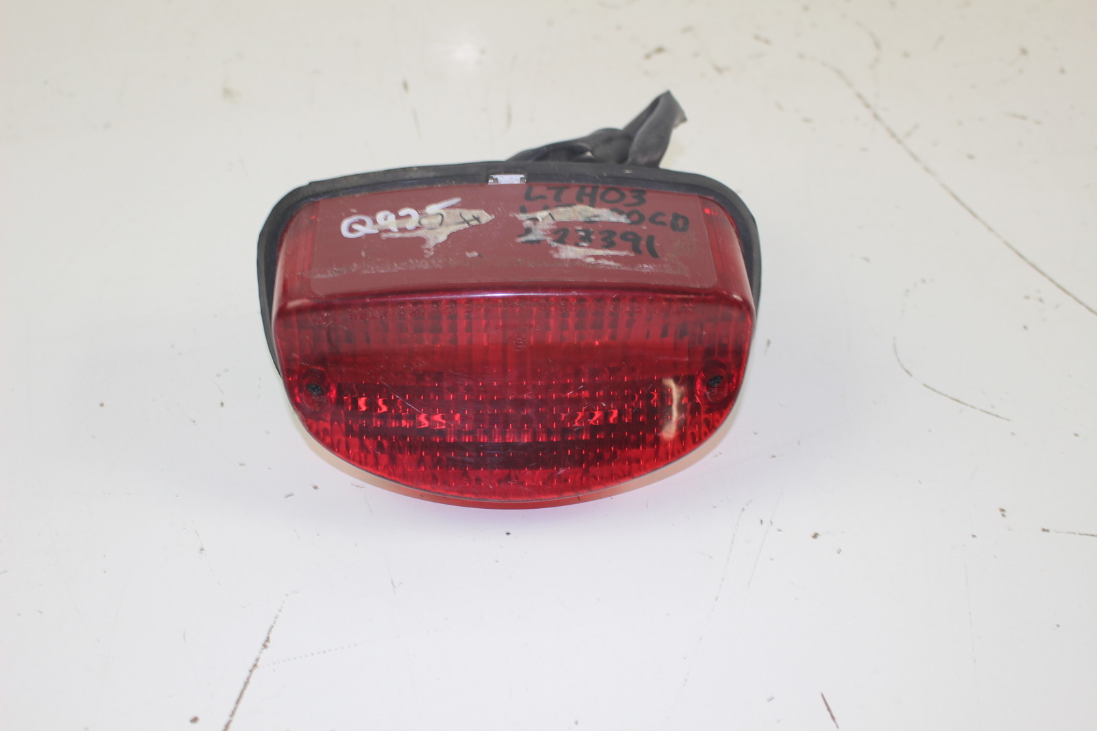 2003 Honda Shadow VLX 600 VT600CD Deluxe Rear Tail Taillight Back Brake ...