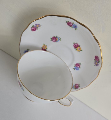 Royal Vale Bone China Tea Cup and Saucer Set Vintage Small Flowers | eBay