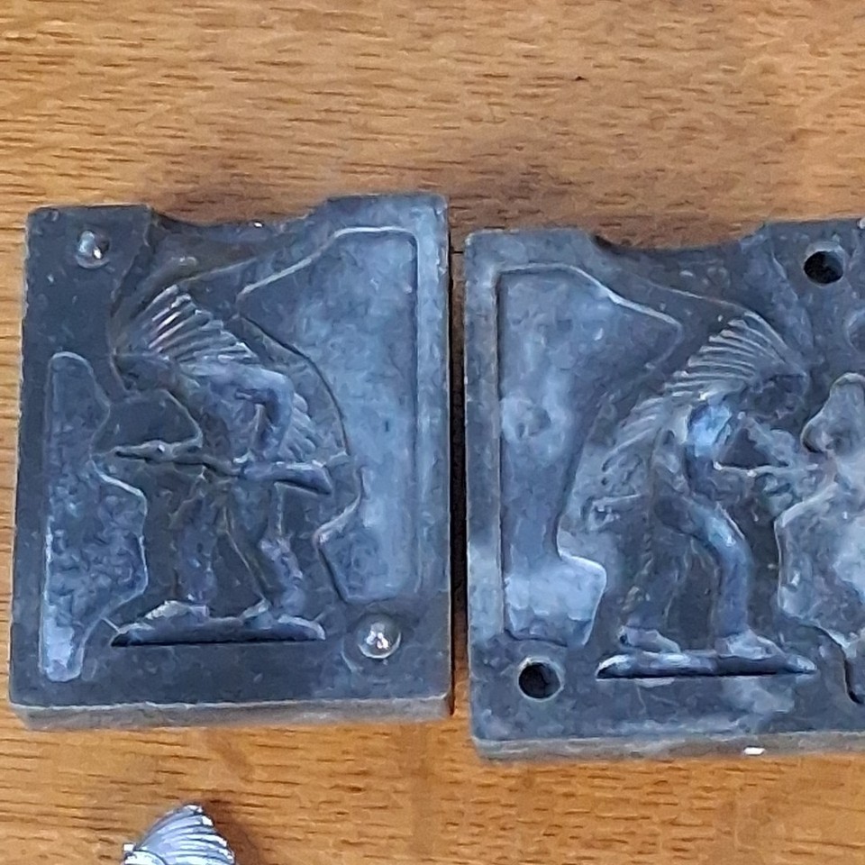 Gilbert Kaster Kit Metal Casting Toy Set, 2 Molds & Toy Men & Bag Of ...