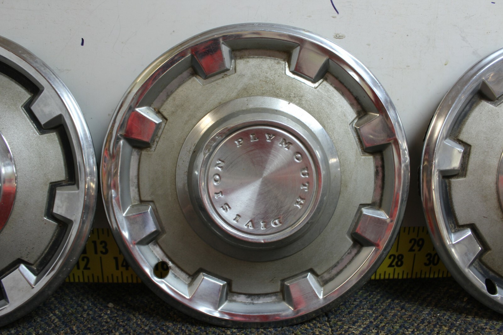 OEM Set of 4 13" Hub Caps Wheel Covers 333 1968-1969 Plymouth Valiant ...