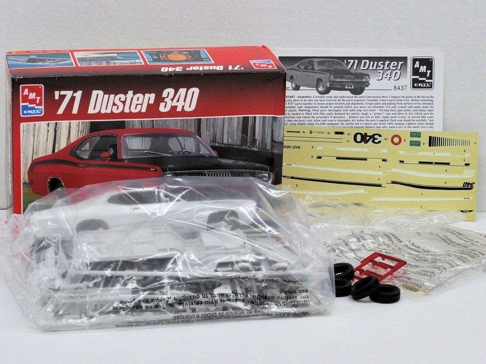 AMT 8437 - 1:25 - 1971 PLYMOUTH DUSTER 340 (NEW, open box, sealed bags ...