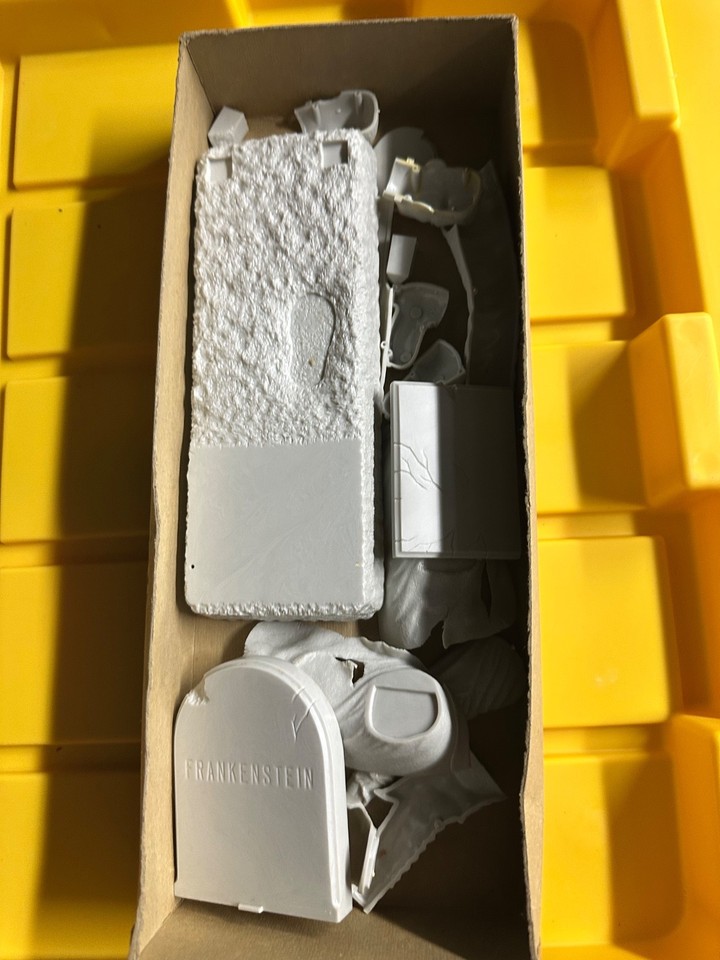 RARE COMPLETE - 1961 Aurora - FRANKENSTEIN - Plastic Model Kit #423-98 ...